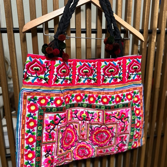 Expressions Nyc | Bags | Vibrant Floral Embroidered Tote Bag | Poshmark